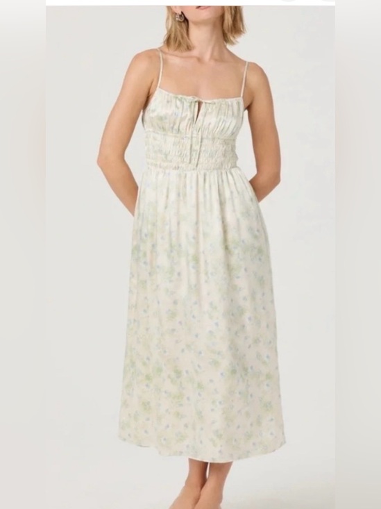Astr | Dresses | Astr The Label Zole Floral Smocked Stain Midi Dress In ...